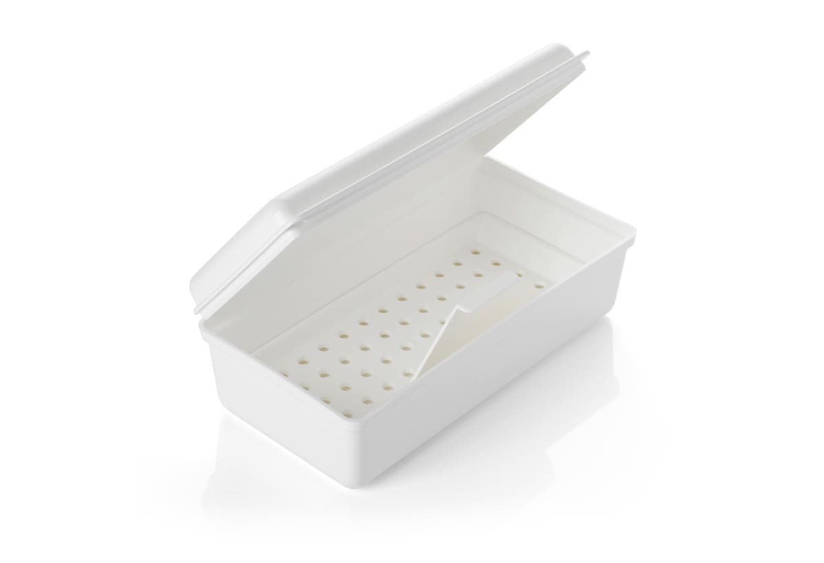 Box with strainer and hinged lid, 1 litre DSSW1000 - Warwick SASCo Ltd.